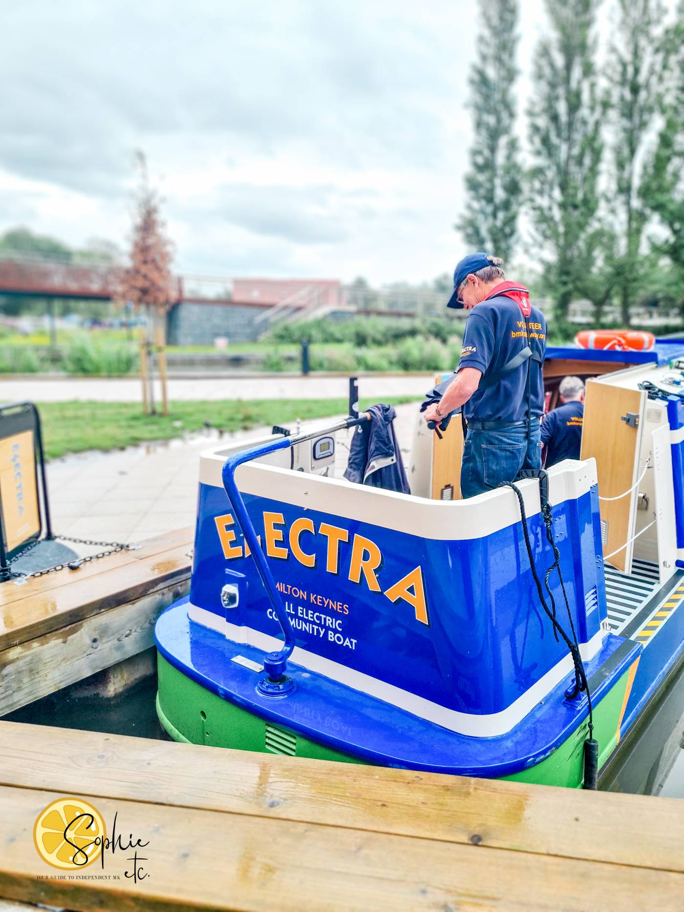 All aboard Electra, Milton Keynes' electric community boat! - Sophie etc.®